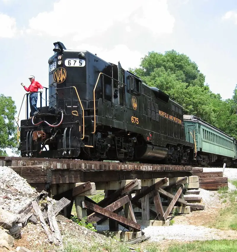 Bluegrass Scenic Railroad and Museum - Exploding Travel