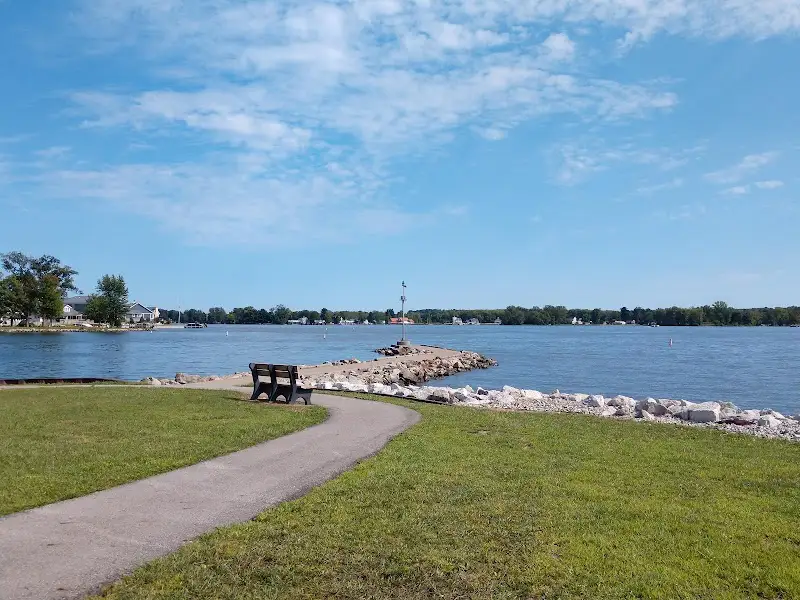 Buckeye Lake State Park - Exploding Travel