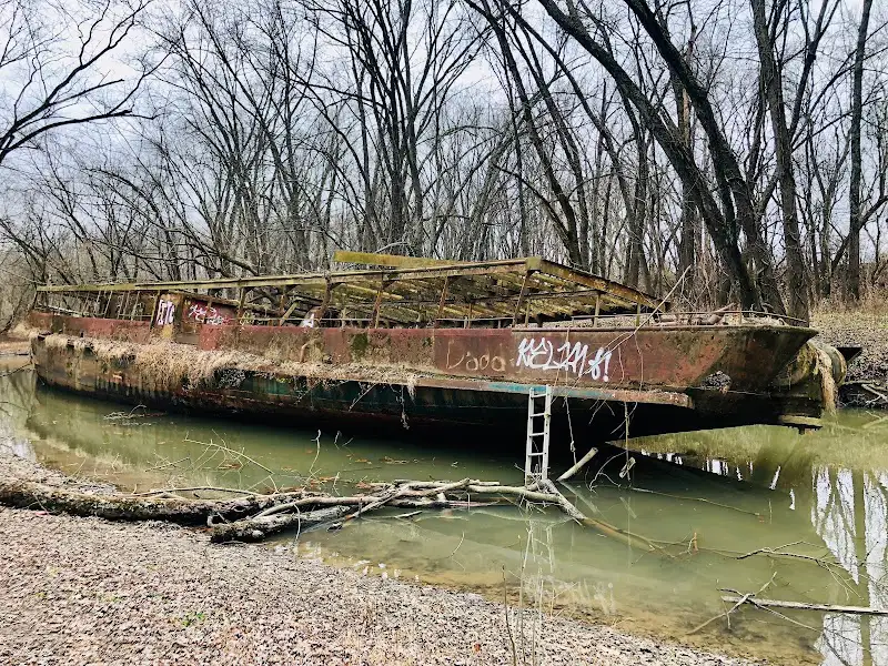 USS Sachem Ruins - Exploding Travel